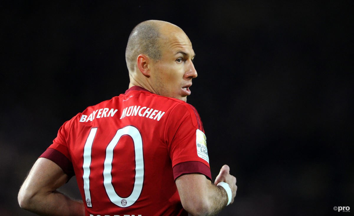 Robben te laat op training om deze romantische reden - G&G